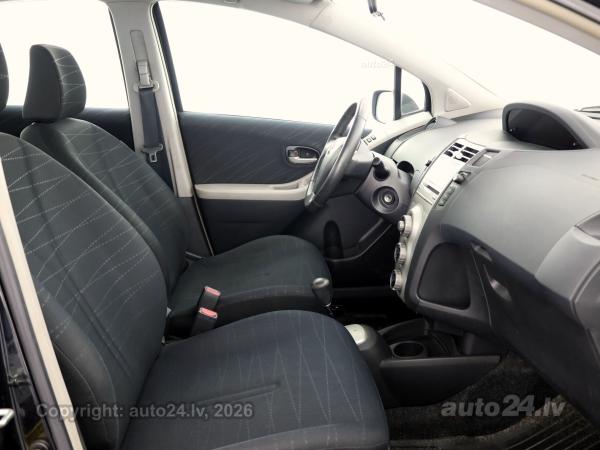 Black Toyota Yaris 2008 in Tallinn, with an engine capacity of 1.30 L and mileage of 152 thousand km for 1999 €, photo 7 on AUTOMOTO.COM.LV