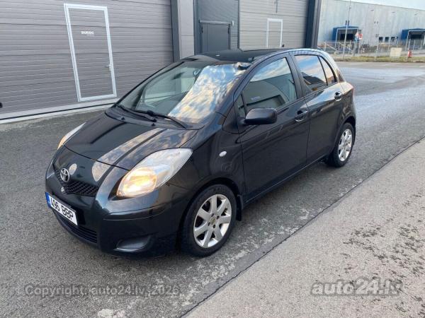 Black Toyota Yaris 2009 in Tallinn, with an engine capacity of 1.30 L and mileage of 185 thousand km for 1999 €, photo 1 on AUTOMOTO.COM.LV