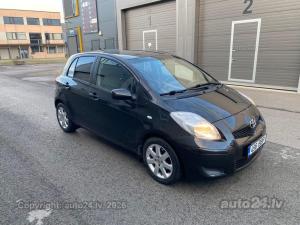 Black Toyota Yaris 2009 in Tallinn, with an engine capacity of 1.30 L and mileage of 185 thousand km for 1999 €, photo 2 on AUTOMOTO.COM.LV