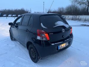 Melns Toyota Yaris 2009 Vilkaviškis, ar dzinēja tilpumu 1.40 L un nobraukumu 237 tūkst. km par 850 €, foto 4 vietnē AUTOMOTO.COM.LV