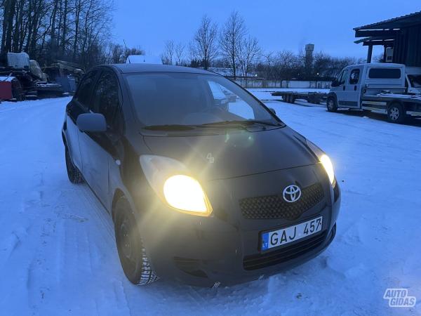 Melns Toyota Yaris 2009 Vilkaviškis, ar dzinēja tilpumu 1.40 L un nobraukumu 237 tūkst. km par 850 €, foto 7 vietnē AUTOMOTO.COM.LV