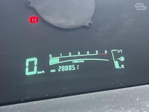 Черный Тойота Ярис 2009 в Скуодас, объемом двигателя 1.40 л и пробегом 289 тыс. км за 500 €, фото 6 на AUTOMOTO.COM.LV