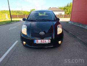 Melns Toyota Yaris 2010 Rēzekne, ar dzinēja tilpumu 1.40 L un nobraukumu 0 tūkst. km par 3000 €, foto 2 vietnē AUTOMOTO.COM.LV