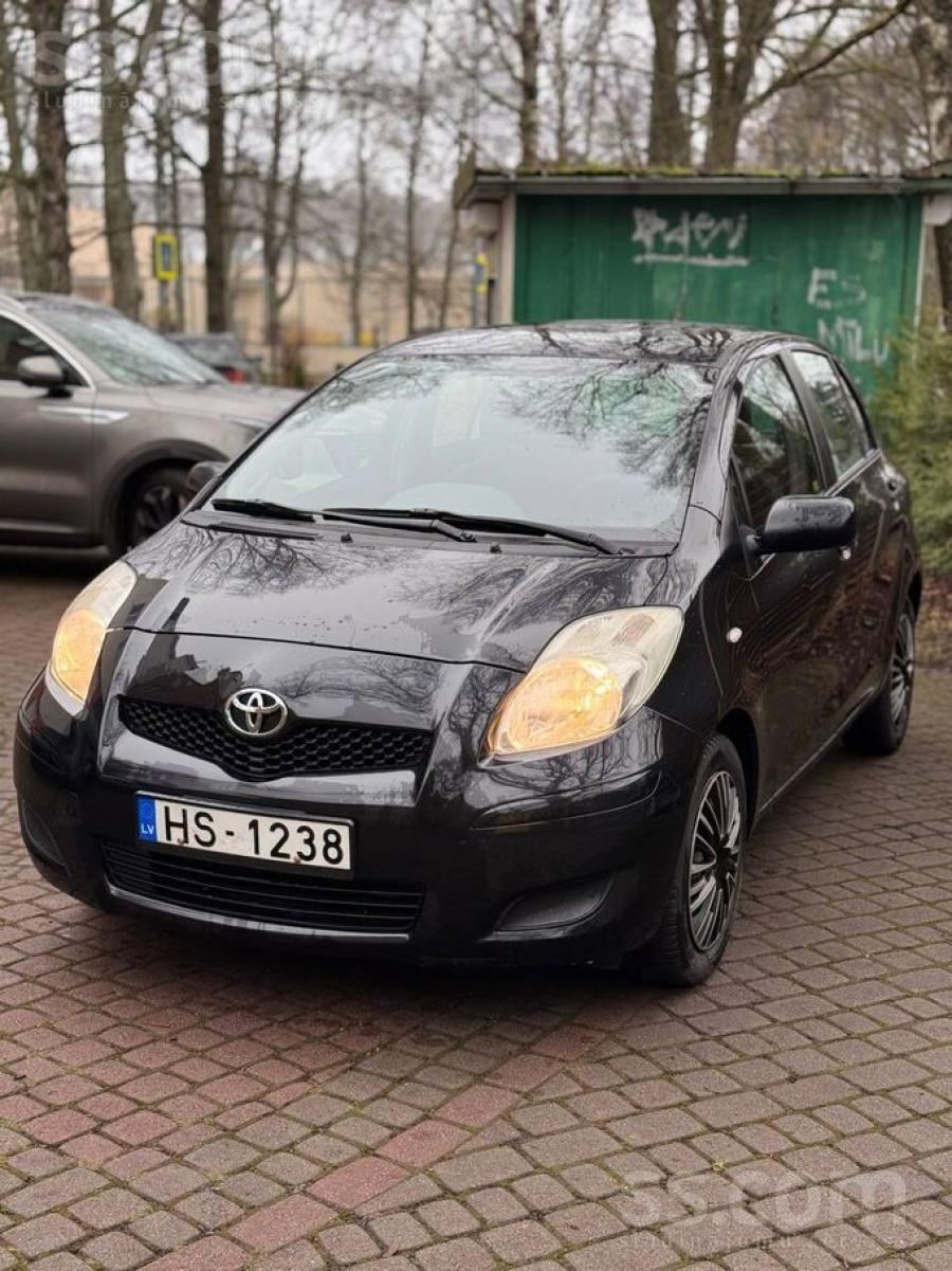 Black Toyota Yaris 2010 in Riga, with an engine capacity of 1.00 L and mileage of 188 thousand km for 3000 €, photo 20 on AUTOMOTO.COM.LV