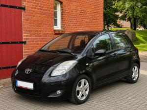 Melns Toyota Yaris 2010 Šilutė, ar dzinēja tilpumu 1.40 L un nobraukumu 220 tūkst. km par 1650 €, foto 3 vietnē AUTOMOTO.COM.LV