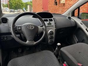 Melns Toyota Yaris 2010 Šilutė, ar dzinēja tilpumu 1.40 L un nobraukumu 220 tūkst. km par 1650 €, foto 6 vietnē AUTOMOTO.COM.LV