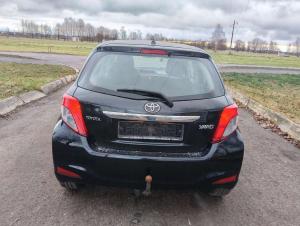 Melns Toyota Yaris 2011 Marijampole, ar dzinēja tilpumu 1.36 L un nobraukumu 140 tūkst. km par 2750 €, foto 7 vietnē AUTOMOTO.COM.LV