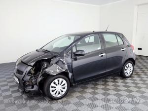 Черный Тойота Ярис 2011 в Таллин, объемом двигателя 1.30 л и пробегом 98 тыс. км за 1199 €, фото 3 на AUTOMOTO.COM.LV