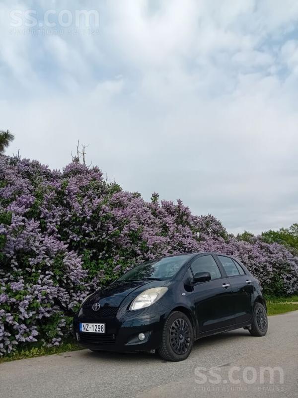 Melns Toyota Yaris 2011 Rīga, ar dzinēja tilpumu 1.40 L un nobraukumu 224 tūkst. km par 3540 €, foto 10 vietnē AUTOMOTO.COM.LV