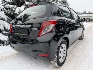 Black Toyota Yaris 2012 in Utena, with an engine capacity of 1.33 L and mileage of 189 thousand km for 4150 €, photo 4 on AUTOMOTO.COM.LV