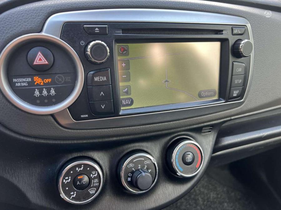 Black Toyota Yaris 2012 in Klaipeda, with an engine capacity of 1.33 L and mileage of 180 thousand km for 3650 €, photo 14 on AUTOMOTO.COM.LV