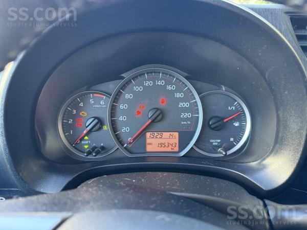 Melns Toyota Yaris 2012 Rīga, ar dzinēja tilpumu 1.40 L un nobraukumu 195 tūkst. km par 3500 €, foto 7 vietnē AUTOMOTO.COM.LV