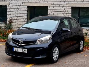 Black Toyota Yaris 2012 in Riga, with an engine capacity of 1.30 L and mileage of 126 thousand km for 5900 €, photo  on AUTOMOTO.COM.LV