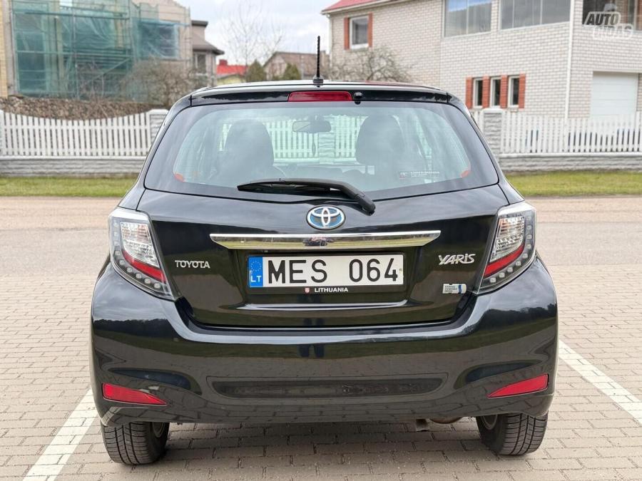 Melns Toyota Yaris 2013 Ukmergė, ar dzinēja tilpumu 1.50 L un nobraukumu 172 tūkst. km par 7300 €, foto 6 vietnē AUTOMOTO.COM.LV