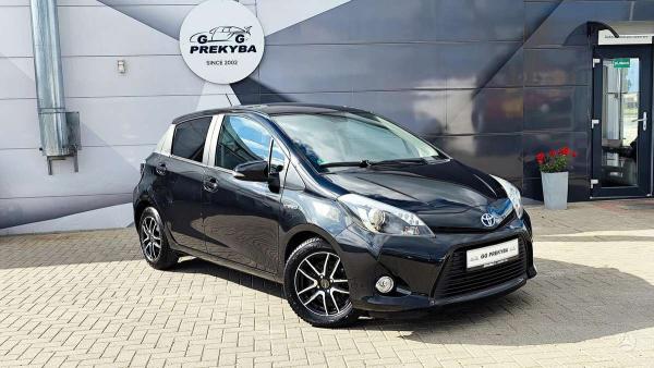 Melns Toyota Yaris 2014 Kauņa, ar dzinēja tilpumu 1.50 L un nobraukumu 161 tūkst. km par 7650 €, foto 1 vietnē AUTOMOTO.COM.LV
