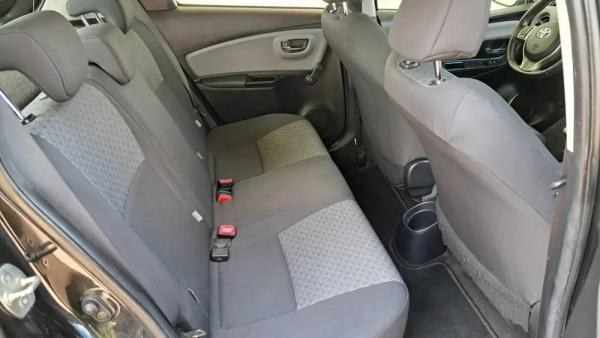 Black Toyota Yaris 2015 in Ogre, with an engine capacity of 1.00 L and mileage of 152 thousand km for 6950 €, photo 6 on AUTOMOTO.COM.LV