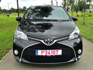 Black Toyota Yaris 2015 in Ukmerge, with an engine capacity of 1.36 L and mileage of 231 thousand km for 6900 €, photo  on AUTOMOTO.COM.LV