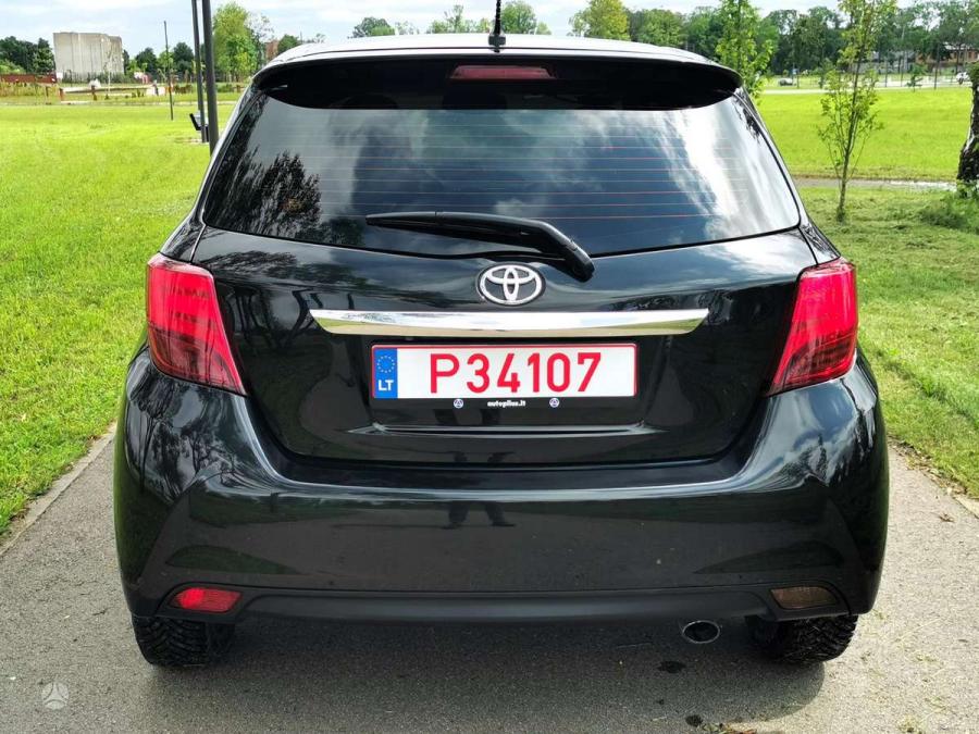 Melns Toyota Yaris 2015 Ukmergė, ar dzinēja tilpumu 1.36 L un nobraukumu 231 tūkst. km par 6900 €, foto 6 vietnē AUTOMOTO.COM.LV