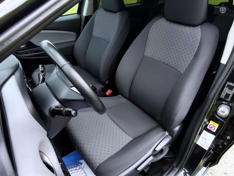 Melns Toyota Yaris 2015 Ukmergė, ar dzinēja tilpumu 1.36 L un nobraukumu 231 tūkst. km par 6900 €, foto 15 vietnē AUTOMOTO.COM.LV