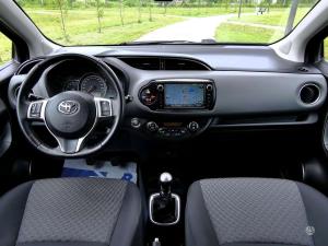Melns Toyota Yaris 2015 Ukmergė, ar dzinēja tilpumu 1.36 L un nobraukumu 231 tūkst. km par 6900 €, foto 19 vietnē AUTOMOTO.COM.LV