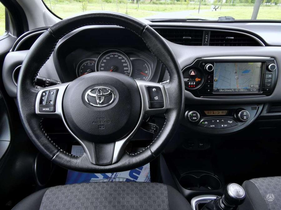 Melns Toyota Yaris 2015 Ukmergė, ar dzinēja tilpumu 1.36 L un nobraukumu 231 tūkst. km par 6900 €, foto 20 vietnē AUTOMOTO.COM.LV