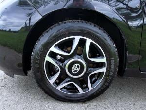 Melns Toyota Yaris 2015 Ukmergė, ar dzinēja tilpumu 1.36 L un nobraukumu 231 tūkst. km par 6900 €, foto 39 vietnē AUTOMOTO.COM.LV