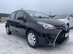 Black Toyota Yaris 2016 in Vilnius, with an engine capacity of 1.50 L and mileage of 229 thousand km for 6490 €, photo 2 on AUTOMOTO.COM.LV