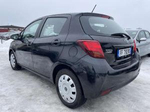 Black Toyota Yaris 2016 in Vilnius, with an engine capacity of 1.50 L and mileage of 229 thousand km for 6490 €, photo 4 on AUTOMOTO.COM.LV