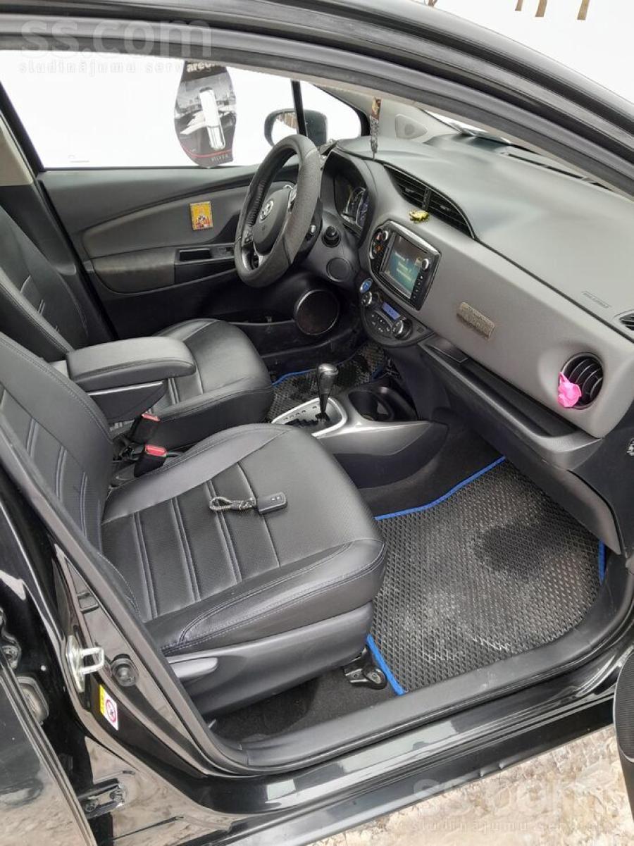 Melns Toyota Yaris 2016 Rīga, ar dzinēja tilpumu 1.50 L un nobraukumu 222 tūkst. km par 7000 €, foto 8 vietnē AUTOMOTO.COM.LV