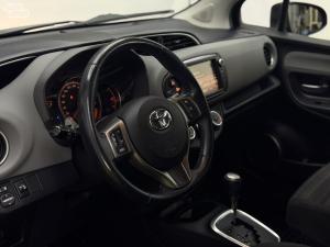 Melns Toyota Yaris 2017 Avižieniai, ar dzinēja tilpumu 1.30 L un nobraukumu 130 tūkst. km par 9490 €, foto 9 vietnē AUTOMOTO.COM.LV