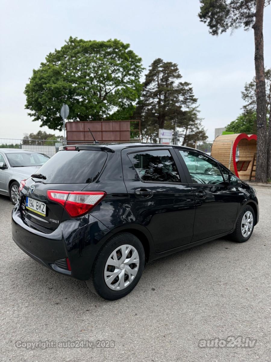 Black Toyota Yaris 2018 in Tallinn, with an engine capacity of 1.50 L and mileage of 0 thousand km for 7999 €, photo 5 on AUTOMOTO.COM.LV