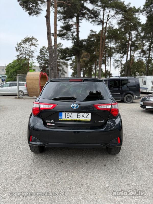 Black Toyota Yaris 2018 in Tallinn, with an engine capacity of 1.50 L and mileage of 0 thousand km for 7999 €, photo 5 on AUTOMOTO.COM.LV