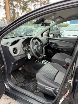 Black Toyota Yaris 2018 in Tallinn, with an engine capacity of 1.50 L and mileage of 0 thousand km for 7999 €, photo 10 on AUTOMOTO.COM.LV