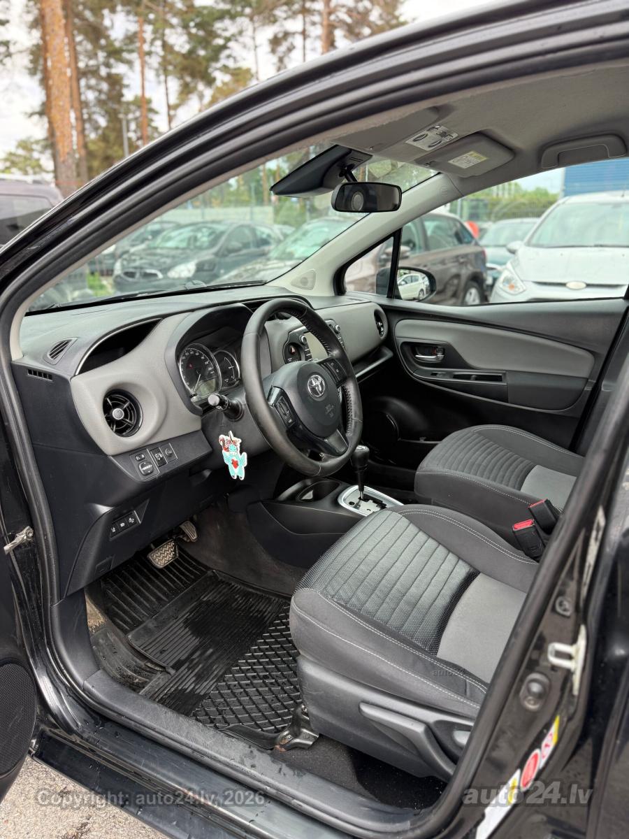 Black Toyota Yaris 2018 in Tallinn, with an engine capacity of 1.50 L and mileage of 0 thousand km for 7999 €, photo 10 on AUTOMOTO.COM.LV