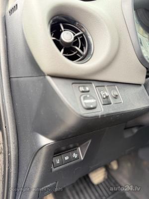 Black Toyota Yaris 2018 in Tallinn, with an engine capacity of 1.50 L and mileage of 0 thousand km for 7999 €, photo 12 on AUTOMOTO.COM.LV