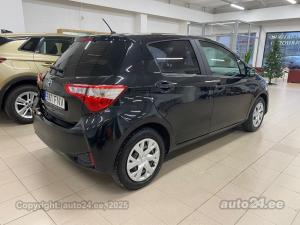 Melns Toyota Yaris 2020 Jehvi, ar dzinēja tilpumu 1.50 L un nobraukumu 80 tūkst. km par 12900 €, foto 5 vietnē AUTOMOTO.COM.LV
