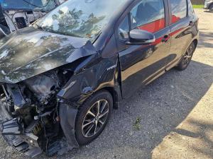 Melns Toyota Yaris 2020 Marijampole, ar dzinēja tilpumu 1.49 L un nobraukumu 89 tūkst. km par 4200 €, foto 10 vietnē AUTOMOTO.COM.LV