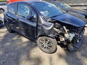 Melns Toyota Yaris 2020 Marijampole, ar dzinēja tilpumu 1.49 L un nobraukumu 89 tūkst. km par 4200 €, foto 15 vietnē AUTOMOTO.COM.LV