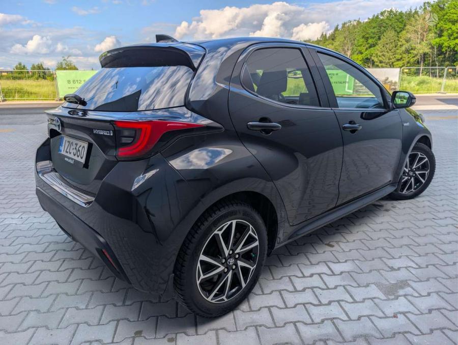 Melns Toyota Yaris 2020 Kauņa, ar dzinēja tilpumu 1.49 L un nobraukumu 21 tūkst. km par 16400 €, foto 9 vietnē AUTOMOTO.COM.LV