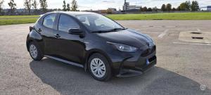 Black Toyota Yaris 2021 in Kaunas, with an engine capacity of 1.49 L and mileage of 99 thousand km for 12999 €, photo 9 on AUTOMOTO.COM.LV