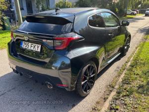 Melns Toyota Yaris 2021 Tallina, ar dzinēja tilpumu 1.60 L un nobraukumu 8 tūkst. km par 38900 €, foto 6 vietnē AUTOMOTO.COM.LV