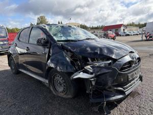 Черный Тойота Ярис 2021 в Радвилишкис, объемом двигателя 1.49 л и пробегом 67 тыс. км за 5750 €, фото 3 на AUTOMOTO.COM.LV