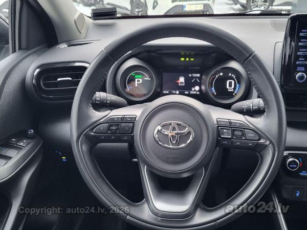 Melns Toyota Yaris 2022 Tallina, ar dzinēja tilpumu 1.50 L un nobraukumu 38 tūkst. km par 18995 €, foto 11 vietnē AUTOMOTO.COM.LV