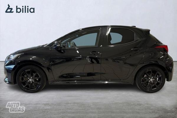 Black Toyota Yaris 2022 in Kaunas, with an engine capacity of 0.00 L and mileage of 39 thousand km for 24586 €, photo 3 on AUTOMOTO.COM.LV