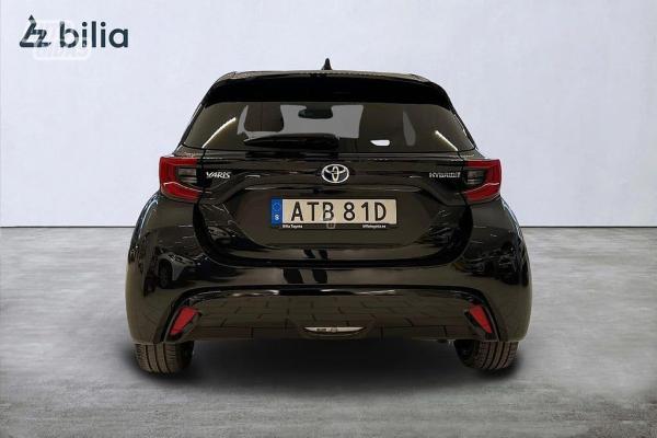 Black Toyota Yaris 2022 in Kaunas, with an engine capacity of 0.00 L and mileage of 39 thousand km for 24586 €, photo 4 on AUTOMOTO.COM.LV