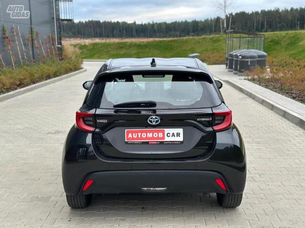 Melns Toyota Yaris 2022 Viļņa, ar dzinēja tilpumu 1.50 L un nobraukumu 101 tūkst. km par 15950 €, foto 8 vietnē AUTOMOTO.COM.LV