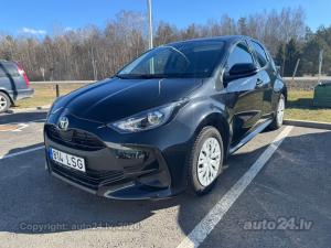 Melns Toyota Yaris 2022 Paide, ar dzinēja tilpumu 1.50 L un nobraukumu 68 tūkst. km par 15999 €, foto  vietnē AUTOMOTO.COM.LV