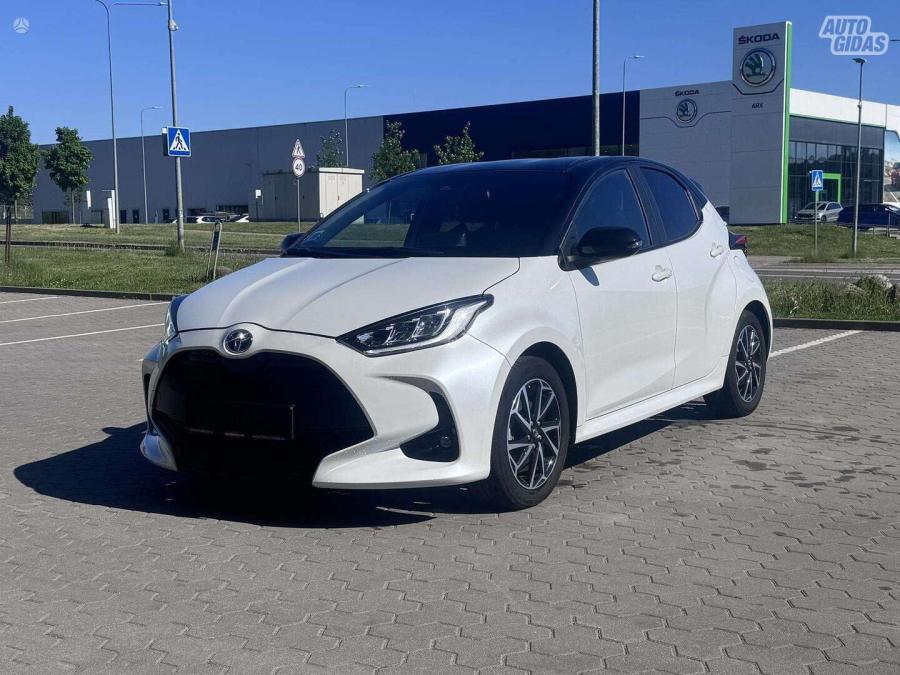 Melns Toyota Yaris 2022 Viļņa, ar dzinēja tilpumu 1.50 L un nobraukumu 40 tūkst. km par 19950 €, foto 5 vietnē AUTOMOTO.COM.LV