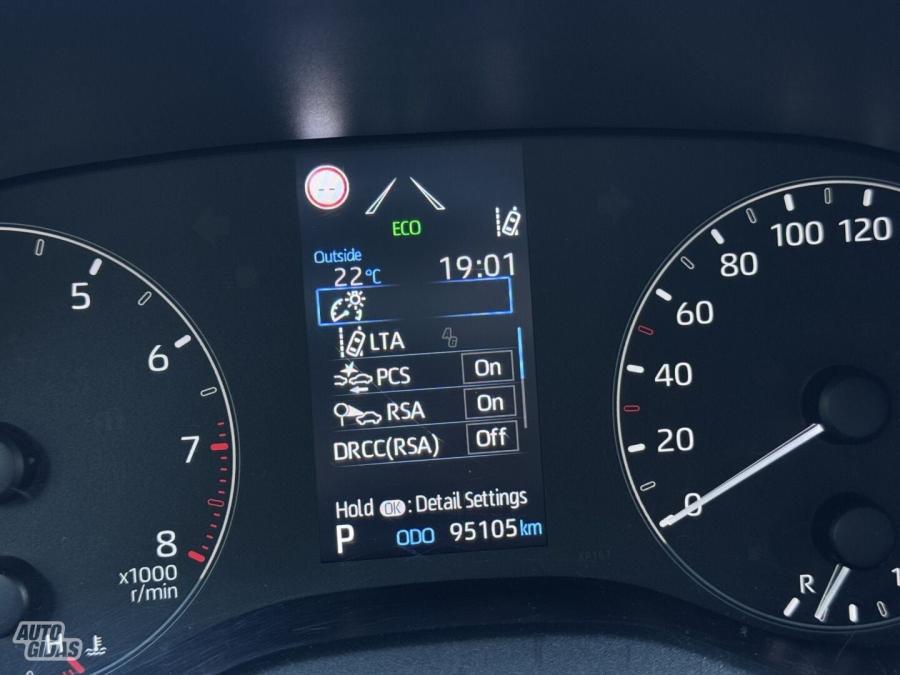 Black Toyota Yaris 2022 in Avizieniai, with an engine capacity of 1.50 L and mileage of 95 thousand km for 13950 €, photo 10 on AUTOMOTO.COM.LV