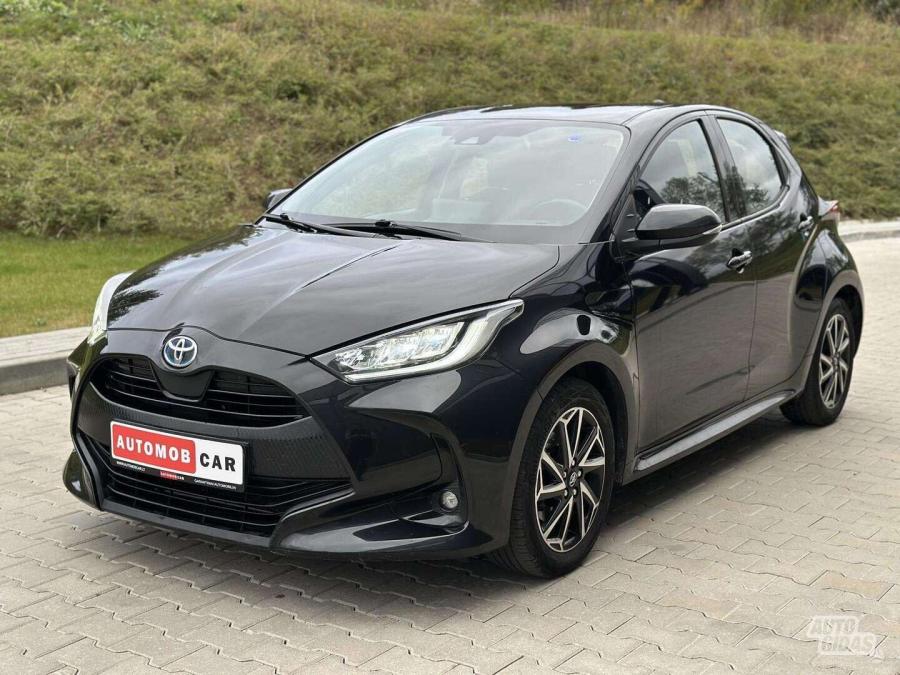 Melns Toyota Yaris 2022 Viļņa, ar dzinēja tilpumu 1.50 L un nobraukumu 101 tūkst. km par 14950 €, foto 3 vietnē AUTOMOTO.COM.LV